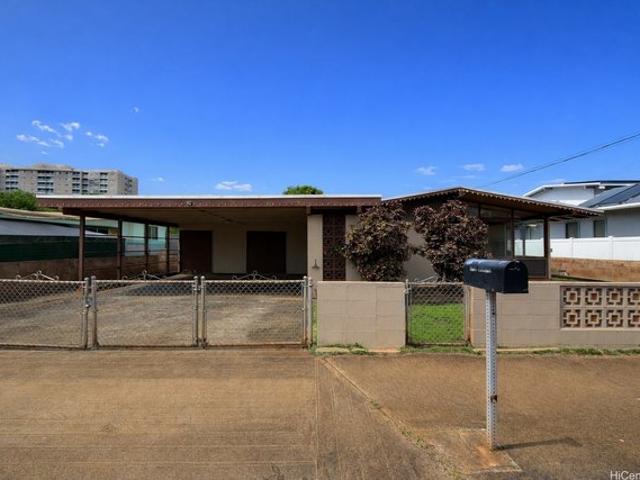 94 1056 Kahuanui St, Waipahu, HI 96797