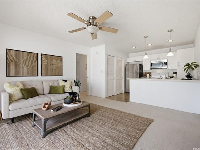 94 1097 Paawalu St Apt U5, Waipahu, HI 96797