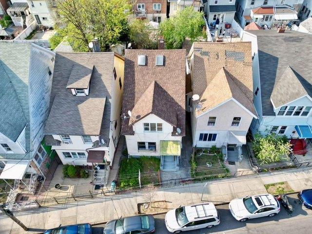94 17 42 Ave, Elmhurst, NY 11373