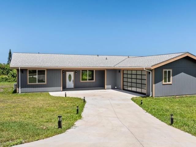 94 1669 Kaulua St, Naalehu, HI 96772