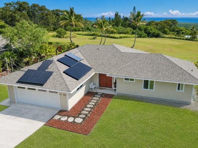 94 1802 Kaulua St, Naalehu, HI 96772