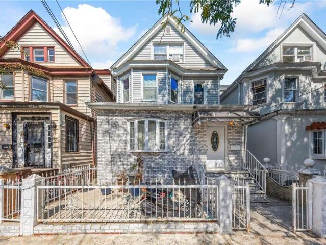 94 23 40th Drive, Elmhurst, NY 11373