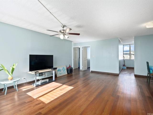 94 246 Leoku St Apt E306, Waipahu, HI 96797