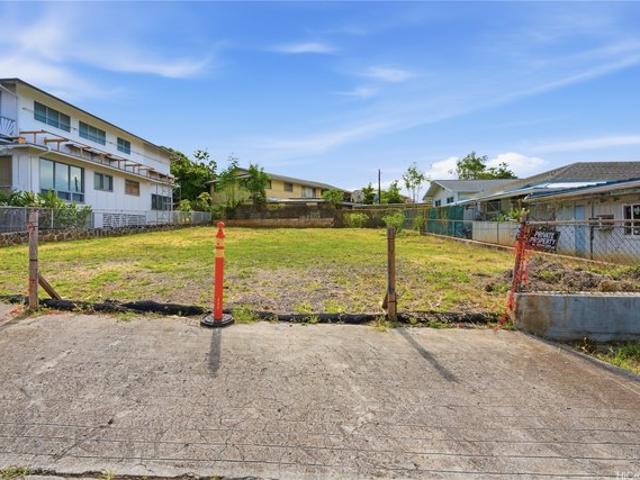 94 291 Kahuawai St, Waipahu, HI 96797
