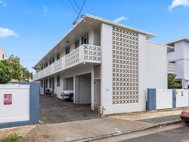94 322 Pupuole St, Waipahu, HI 96797