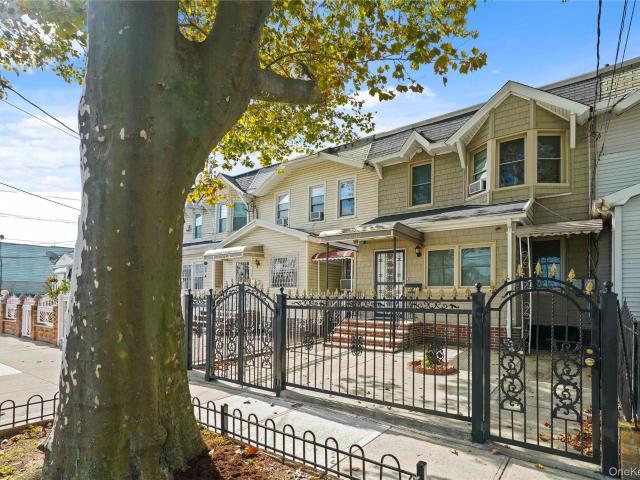 94 32 77th Street