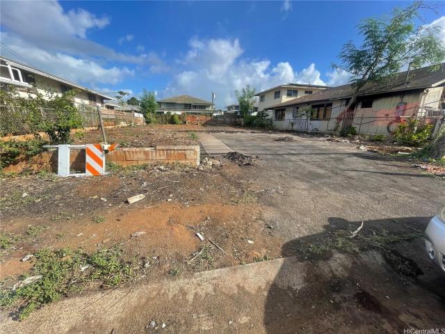 94 337 Paiwa St, Waipahu, HI 96797 | Compass