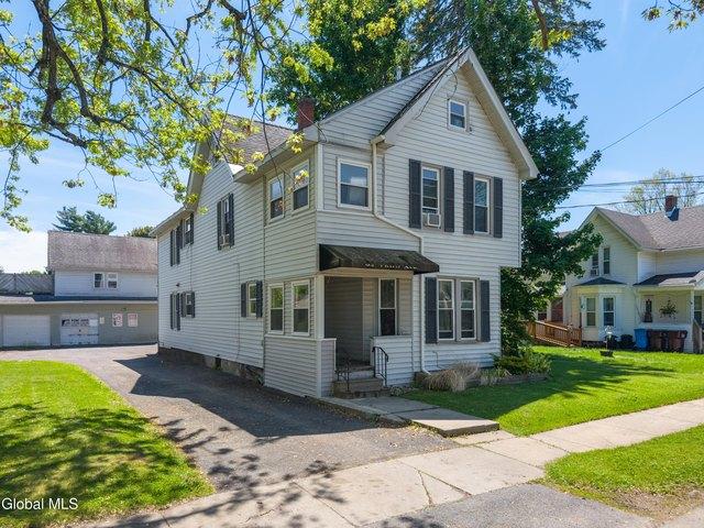 94 3rd Ave, Gloversville, NY 12078