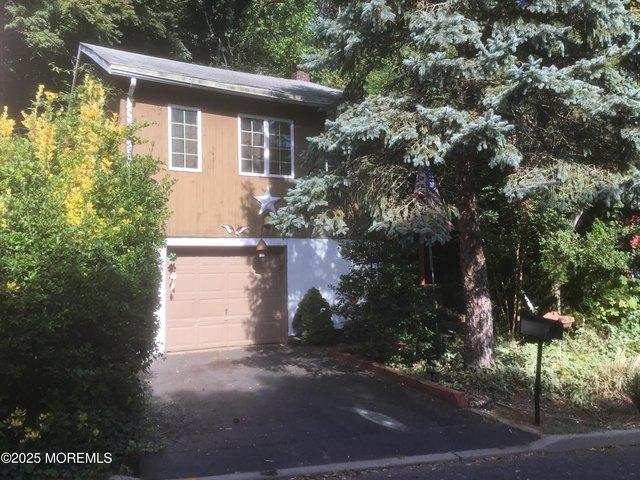 94 Valley Ave, Highlands, NJ 07732