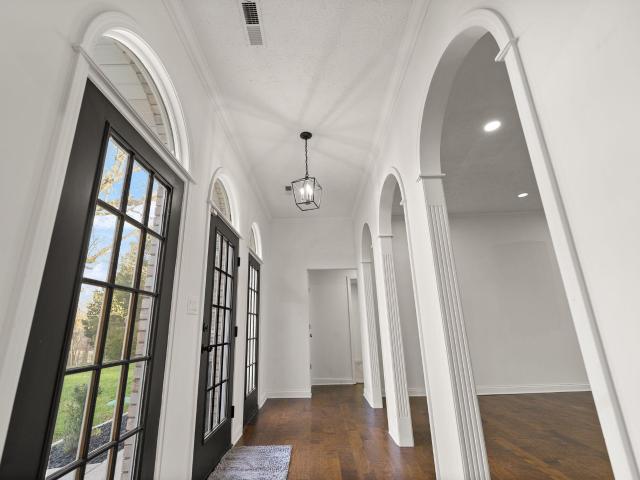 94 Woodside Drive