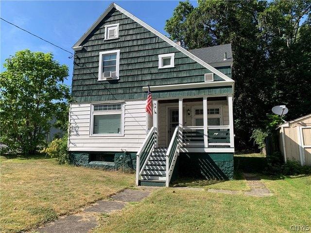 94 Worth St, Fulton, NY 13069
