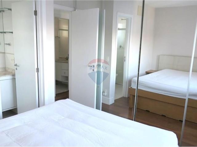 94 Área Útil Apartamento Alugar, 3 Dormitórios localizado em Vila Olímpia, São Paulo, São Paulo, 04552050 | Brasil