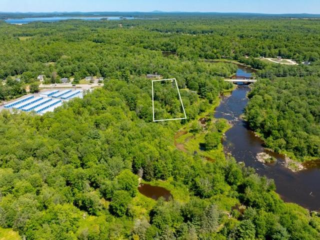 94 Bangor Rd, Ellsworth, ME 04605