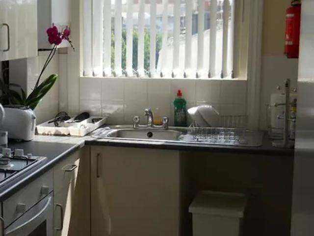94 Bow Road | Studio house for rent #96480272 | Rentberry