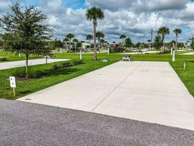 94 Cedar Cir E, Lake Wales, FL 33898