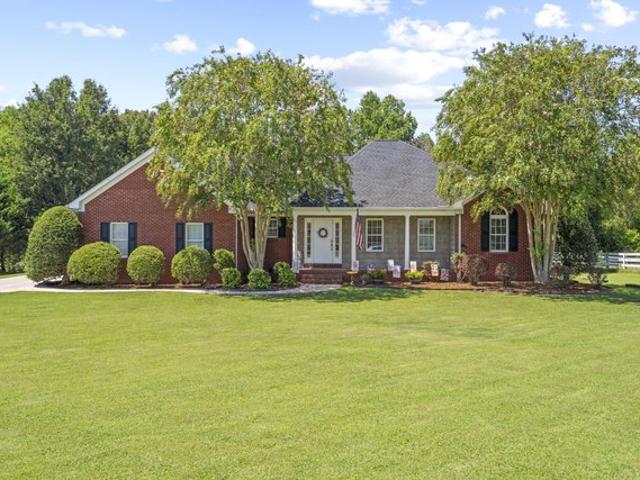 94 Chandlers Ridge Dr, Chatsworth, GA 30705
