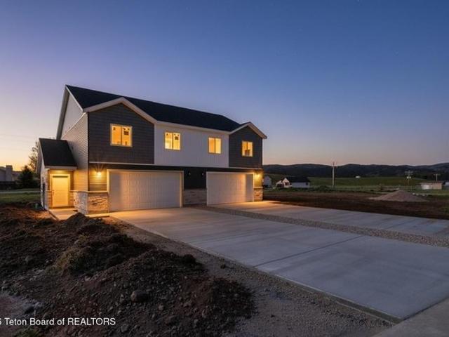 94 Country Creek Ln, Thayne, WY 83127
