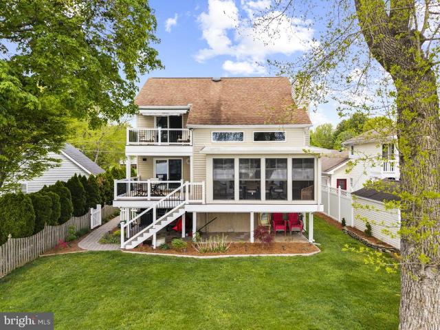 94 Crescent Lane