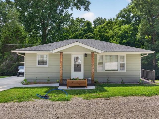 94 Cummins Ct, Celina, TN 38551