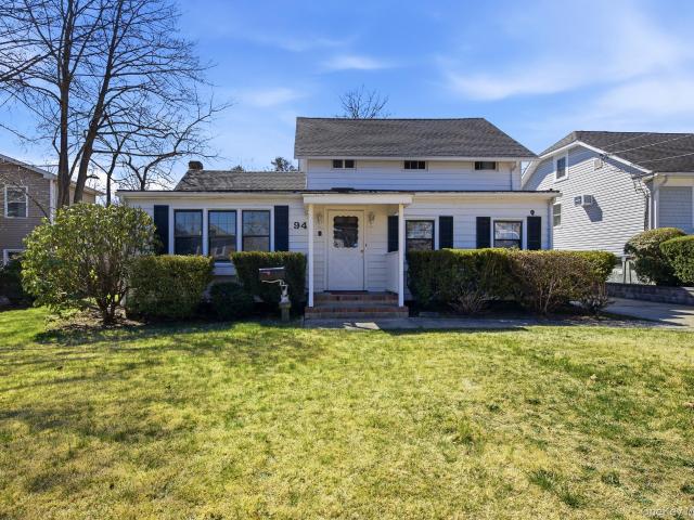 94 E Lakewood St, Patchogue, NY 11772 | MLS #982731 | Compass