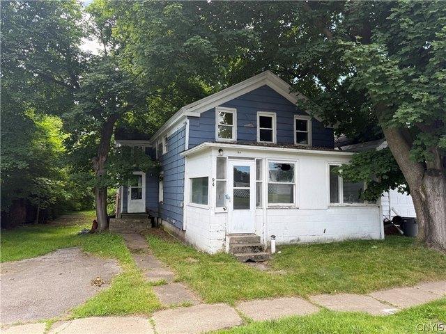 94 E Schuyler St, Oswego, NY 13126
