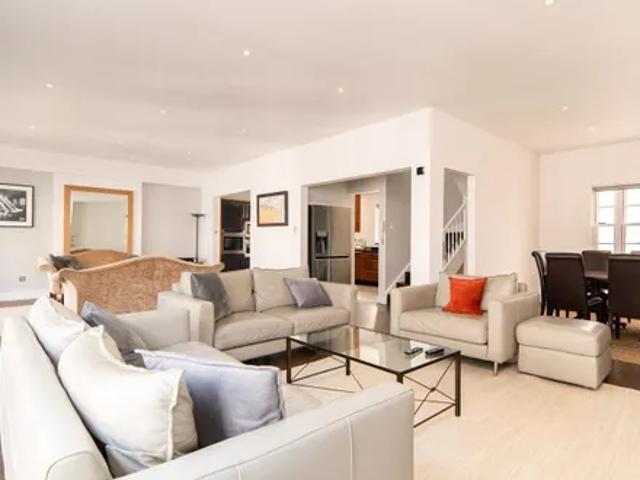 94 Eaton Place, London, SW1X 8LW, United Kingdom | 5 bed house for rent #167381362 | Rentberry