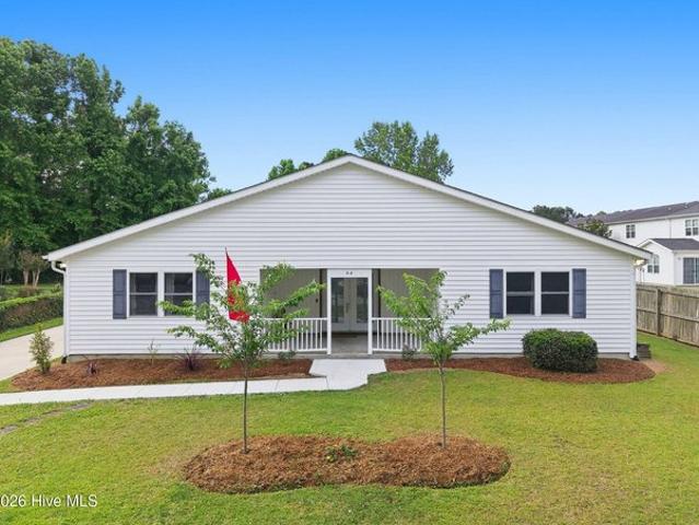 94 Evergreen Dr, Hubert, NC 28539