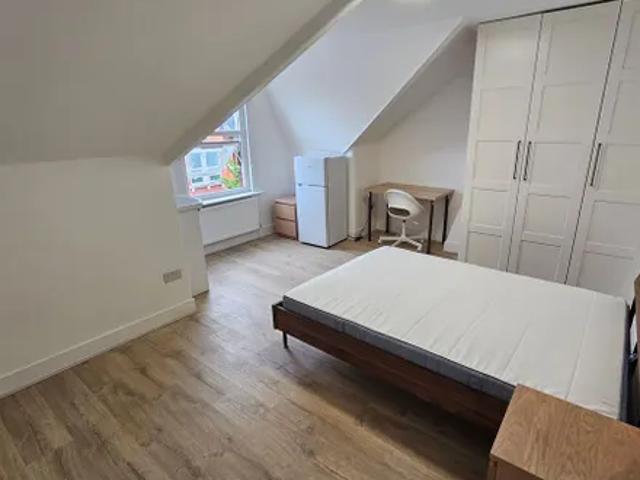 94 Fairbridge Road, London, N19 3EP, United Kingdom | 1 bed apartment for rent #165460857 | Rentberry