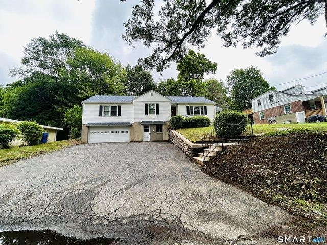 94 Farrell Rd, Waterbury, CT 06706