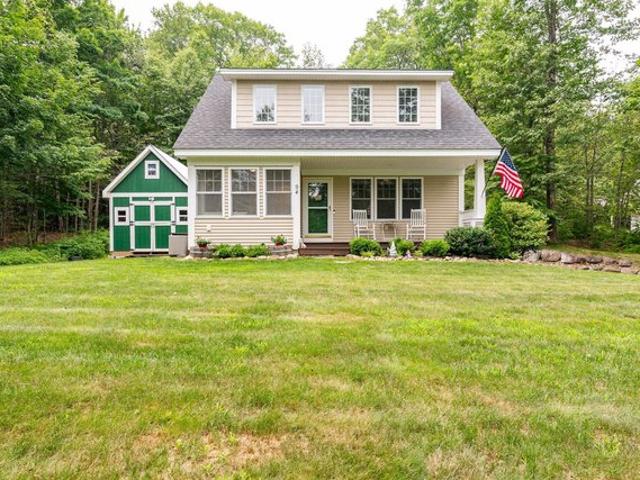 94 High Meadow Dr, Deerfield, NH 03037