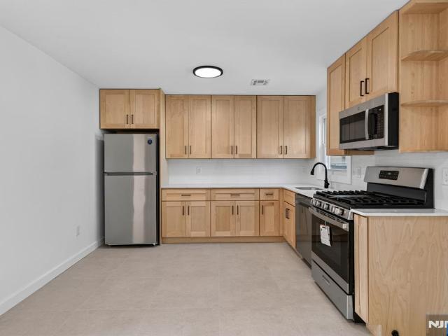94 Irving Place # 2