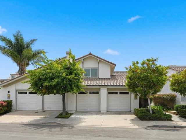 94 Kingston Ct W, Coronado, CA 92118