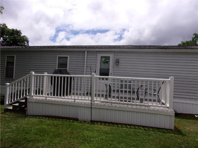 94 Lakeview Dr