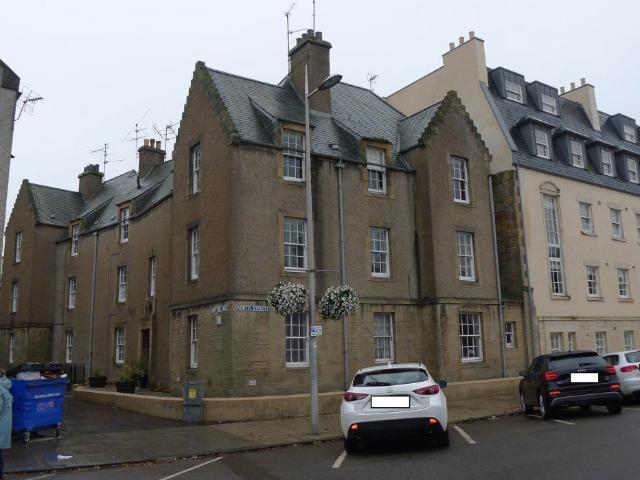 94 North Street, Flat 2, St Andrews KY16, 2 bed flat to rent, £2,200 pcm | PrimeLocation