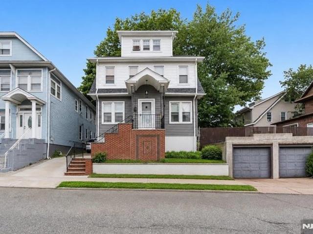 94 Palmer St, Passaic, NJ 07055