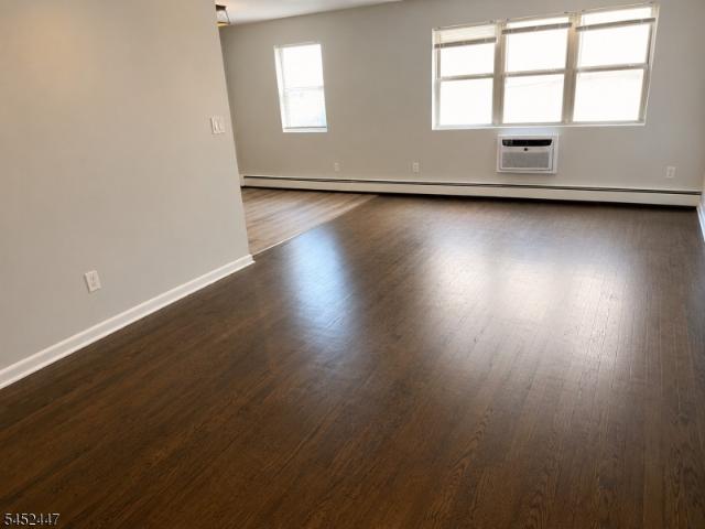 94 Park Ave # 9
