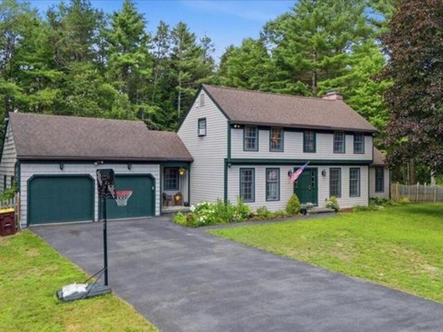 94 Revere Rd, Queensbury, NY 12804