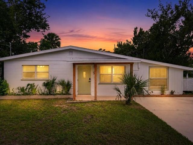 94 Rogers Park Dr, Ormond Beach, FL 32174