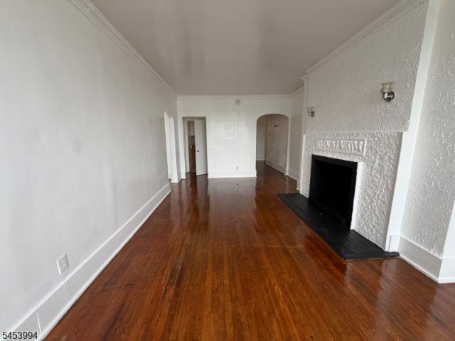 94 S Munn Ave # 25