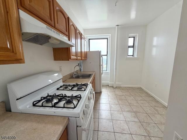 94 S Munn Ave # 47