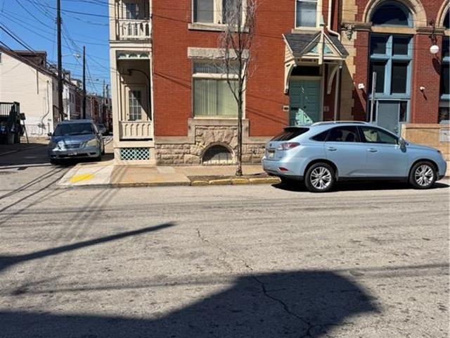 94 S 18th St, Unit 2, Pittsburgh, PA 15203 | MLS #1721