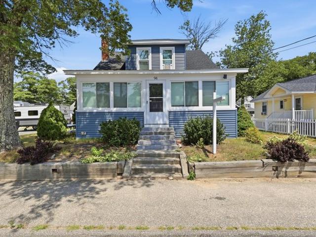 94 Saco Ave, Old Orchard Beach, ME 04064