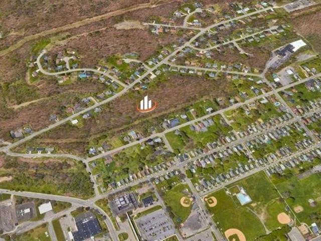 94 Skye Island Dr, Endicott, NY 13760