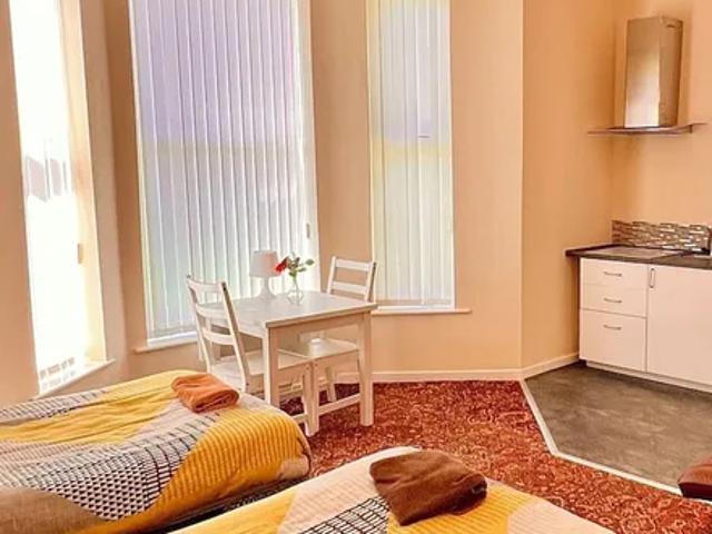 94 Sheil Road | Studio house for rent #98099924 | Rentberry