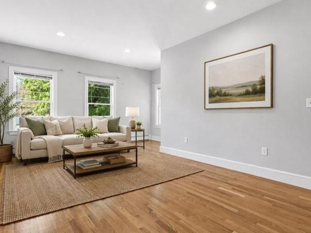 94 Summit St Unit 2, Clinton, MA 01510