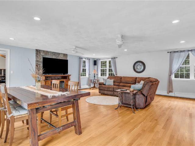 94 susan bowen Road