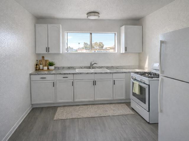 94th Street 2 Bedroom Apartment for Rent at 1105 1105 1107 3/4 W 94th Street, Los Angeles, CA 90044 Congress Southeast