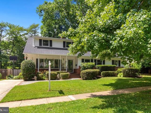 9504 Wadsworth Dr, Bethesda, MD 20817