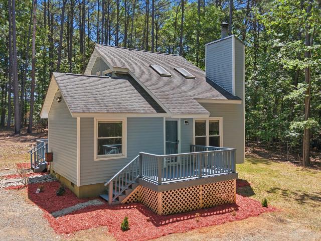 9506 Coachway
