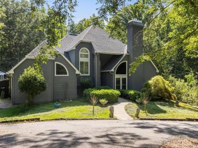 9506 Comanche Dr, Columbus, GA 31904